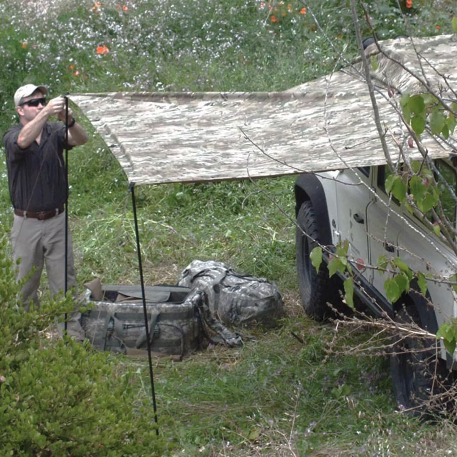 FIELD BLANKET MULTICAM W/ POUCH - SRT Supply