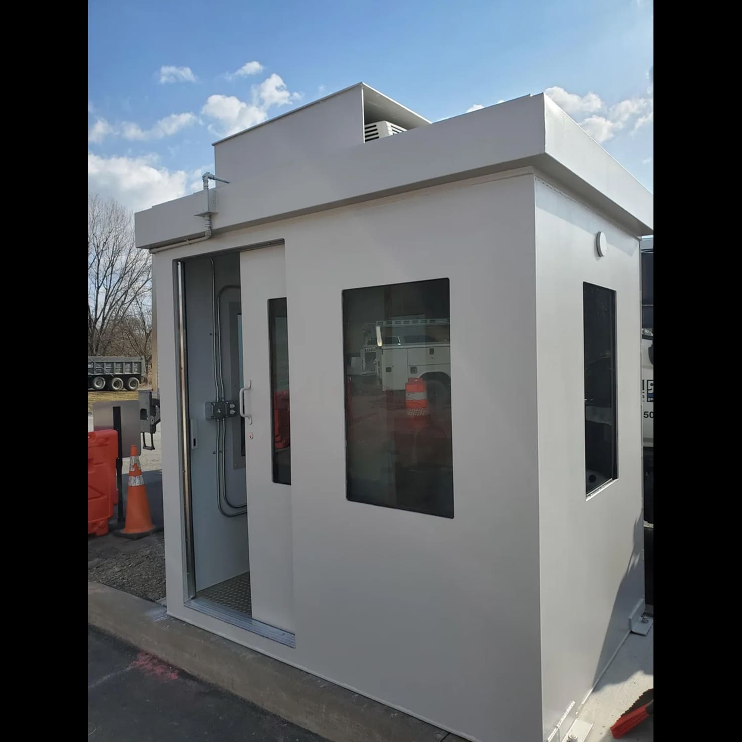 PREFAB & CUSTOM GUARD BOOTHS - SRT Supply