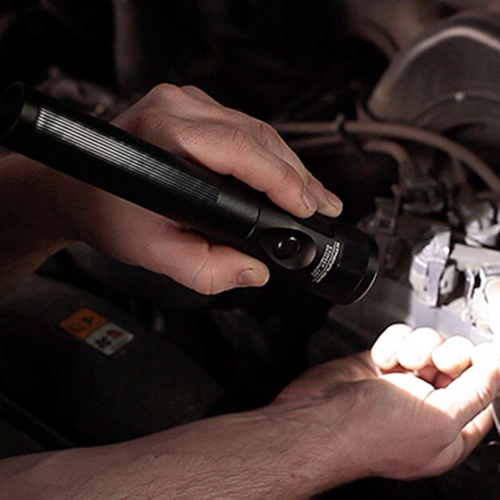 SIDEWINDER BOOT® HANDS FREE MILITARY FLASHLIGHT - SRT Supply